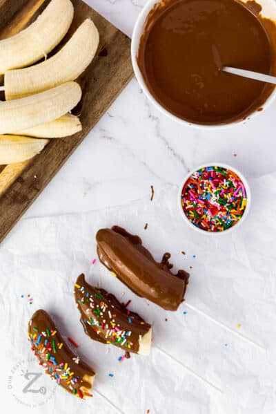 Chocolate Dipped Bananas (3 Ingredients!) - Our Zesty Life