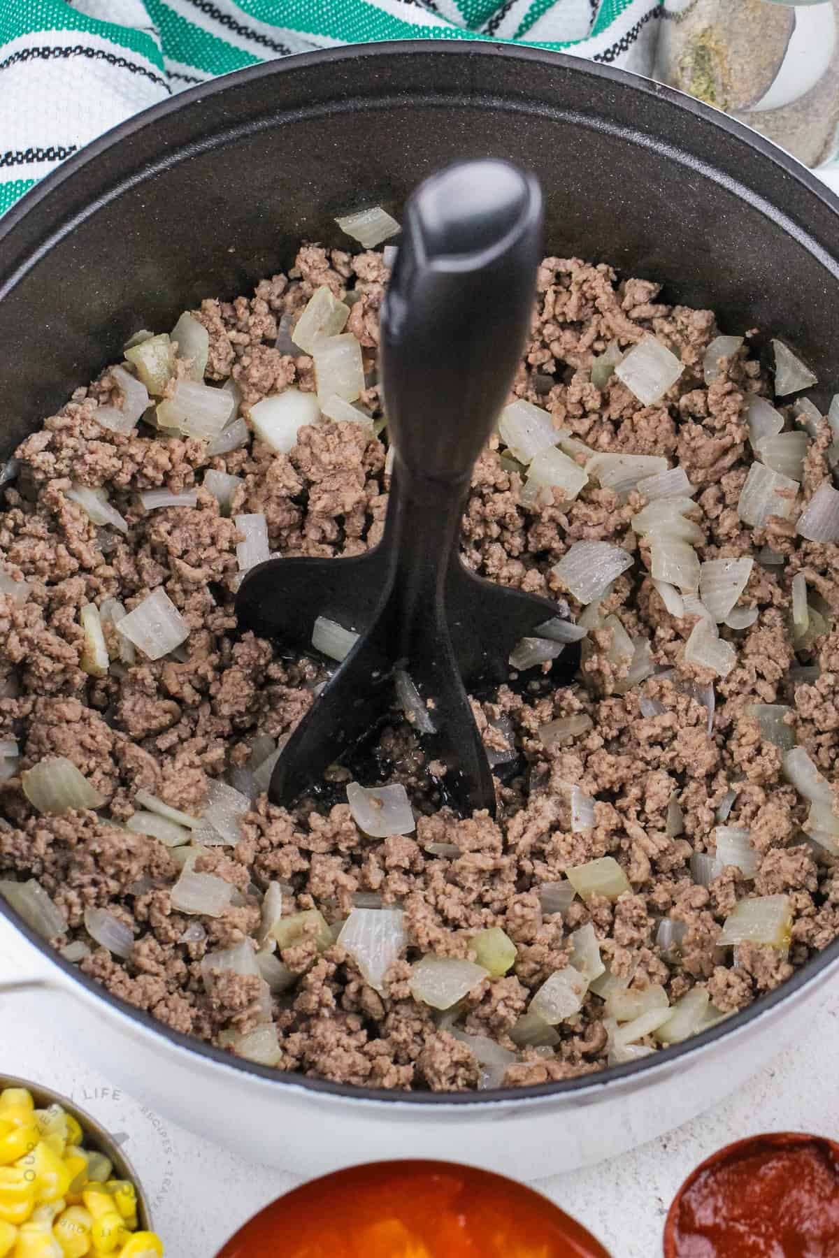 One Pot Tortellini Pasta (Ready In Under 30 Mins!) - Our Zesty Life
